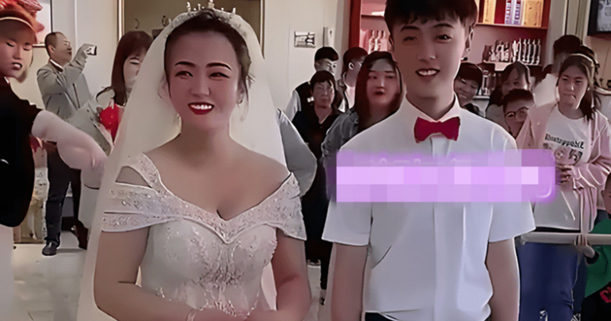Chàng trai 20 tuổi bất chấp cưới vợ 36 tuổi, đến khi cô dâu bước ra ai nấy đều trầm trồ kinh ngạc