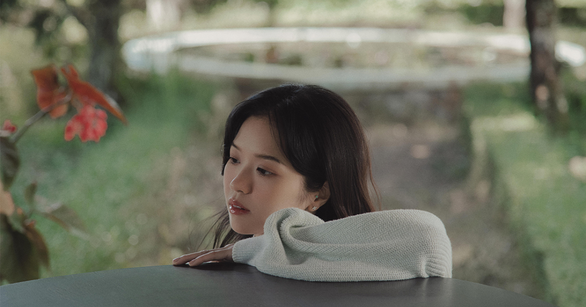 Suni Hạ Linh chính thức có Top 1 Trending Music đầu tiên trong sự nghiệp với MV Sự mập mờ