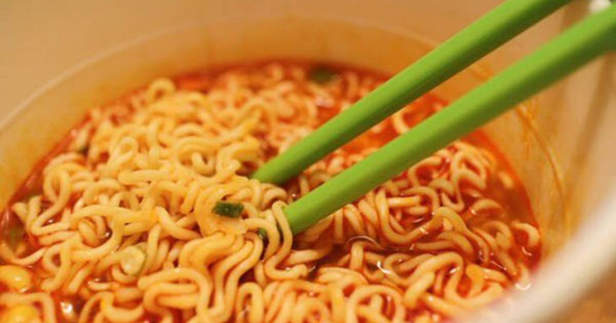 Vì sao mì ăn liền không có tôm nhưng vẫn được gọi là mì tôm? Lý do bắt ...