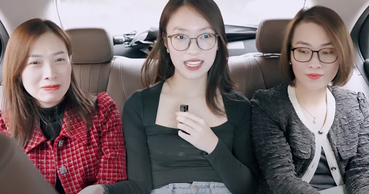 MC Khánh Vy giàu có ở tuổi 25, tặng đồ hiệu không cần nhìn giá