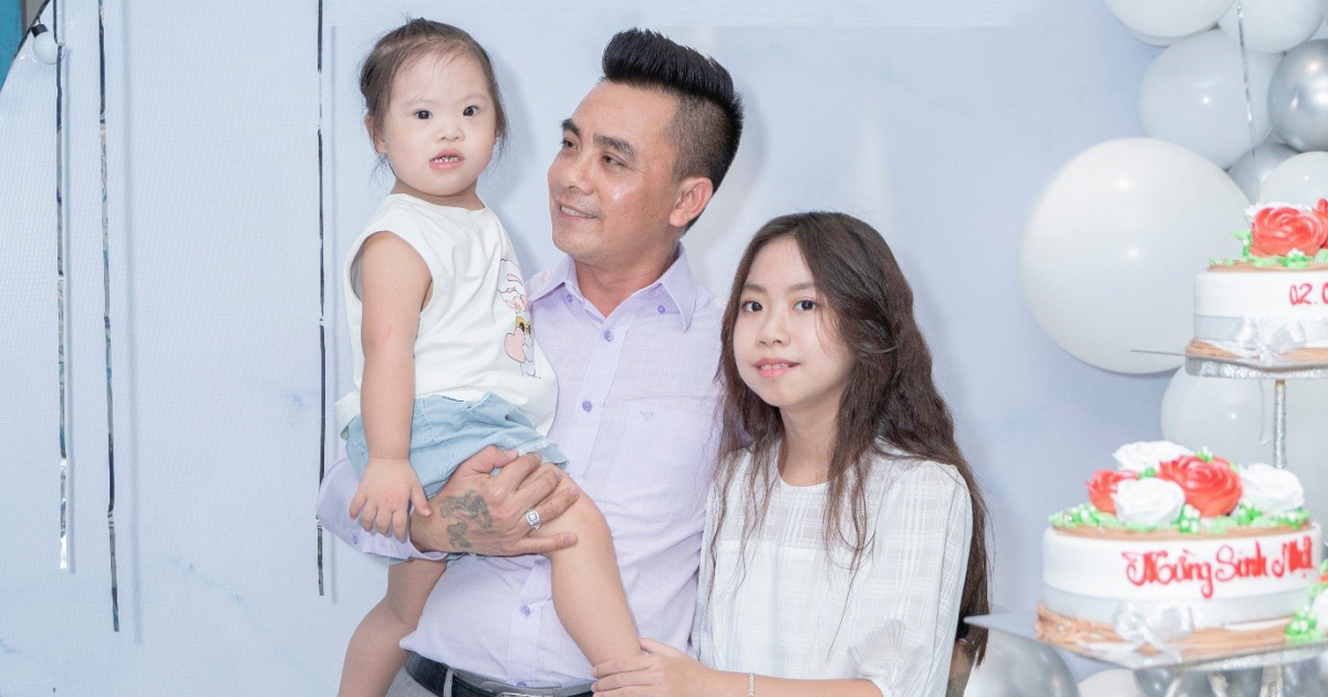 Khương Lê: Ông bố đơn thân dạy con biết nhớ về cội nguồn của mình