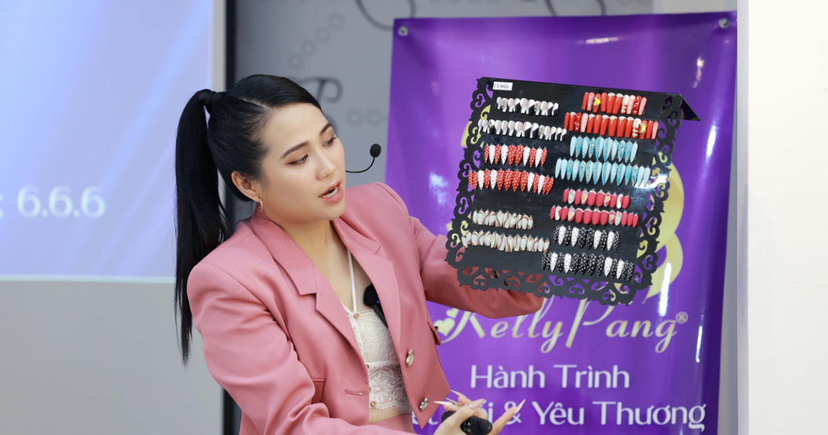 Kelly Pang Nail trao tặng 2.000 bộ nail cho phụ nữ Việt